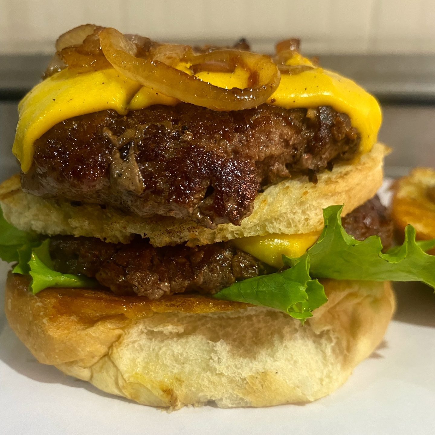 The American Burger – BBQ & Cravings